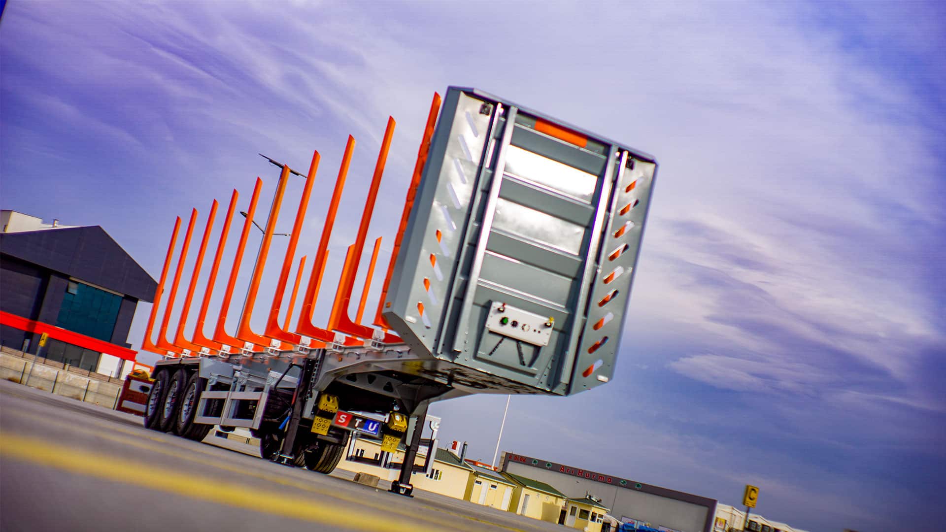 Timber Trailer is produced by STU Trailers in different lenghts.