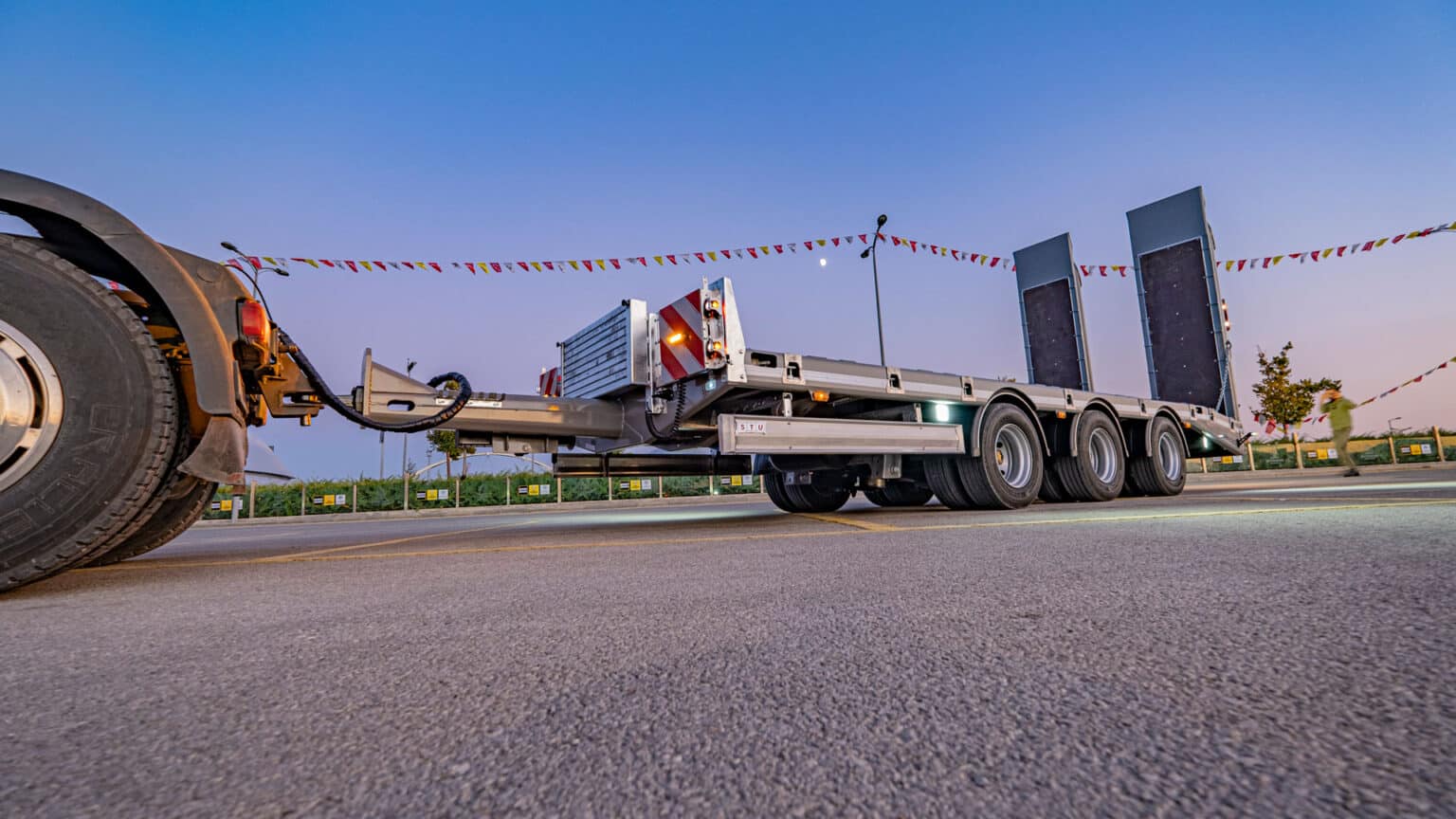 Drawbar Remorque Trailer is producing by STU TRAILERS in Turkey.